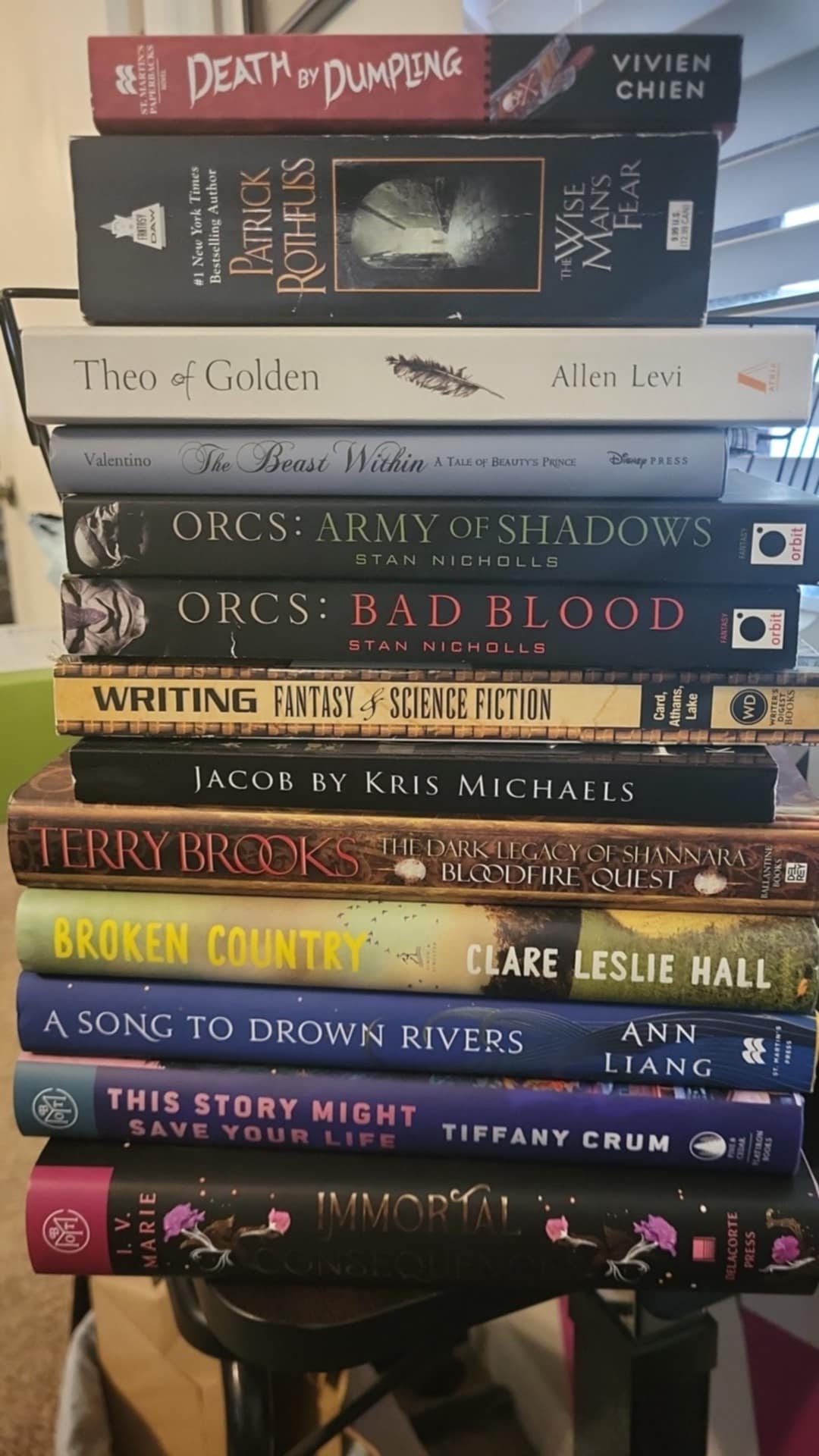 Why I Can Write Multiple Books at Once but Can’t Read More Than One ...